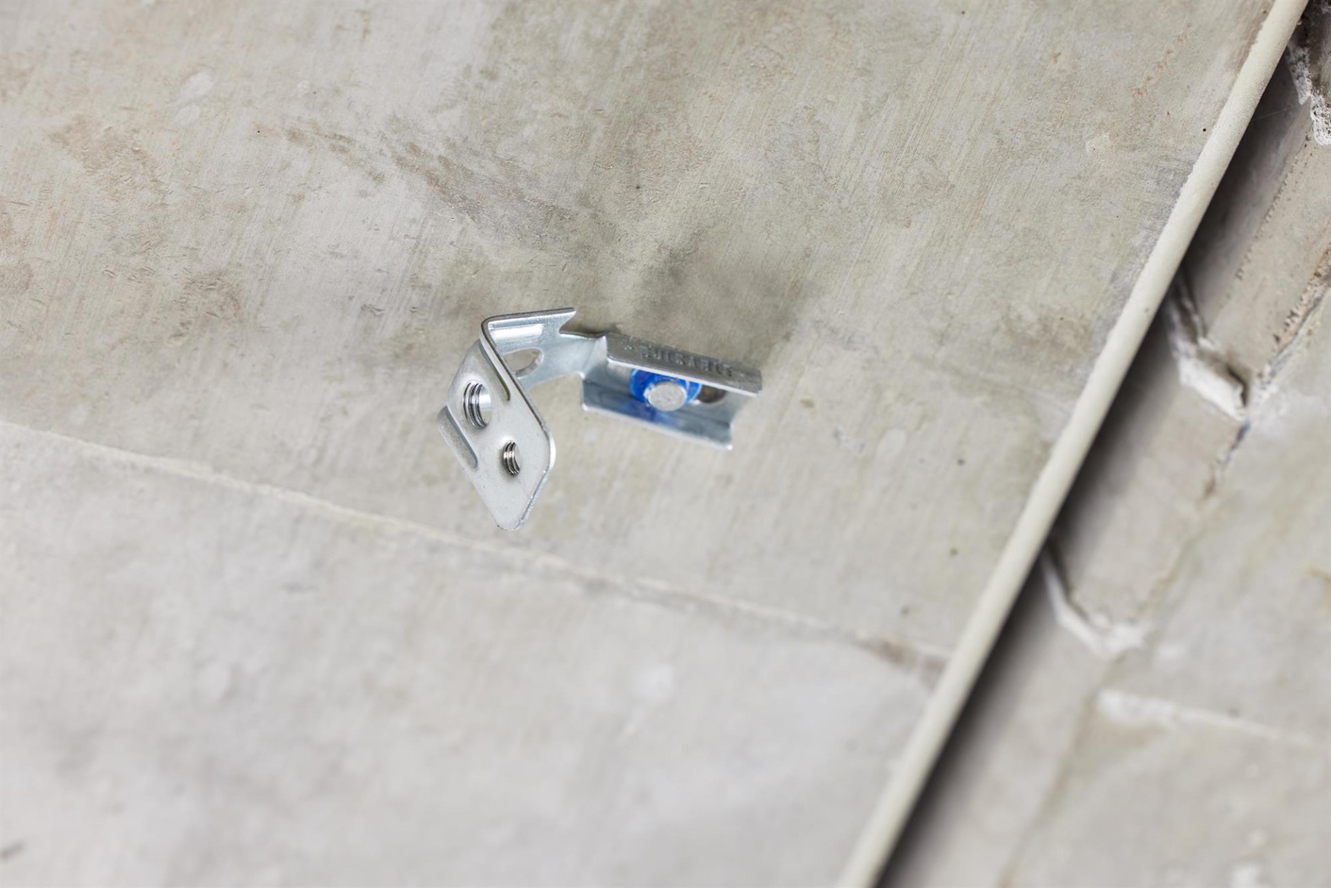 Spit 011430 TRH M6/M8 Threaded Rod Hanger Metal Clip - Fixings Store